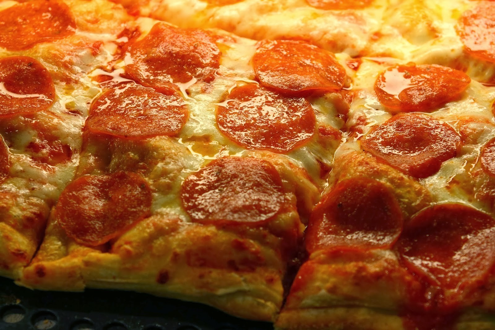 Regina Pizzeria | Boston Pizza