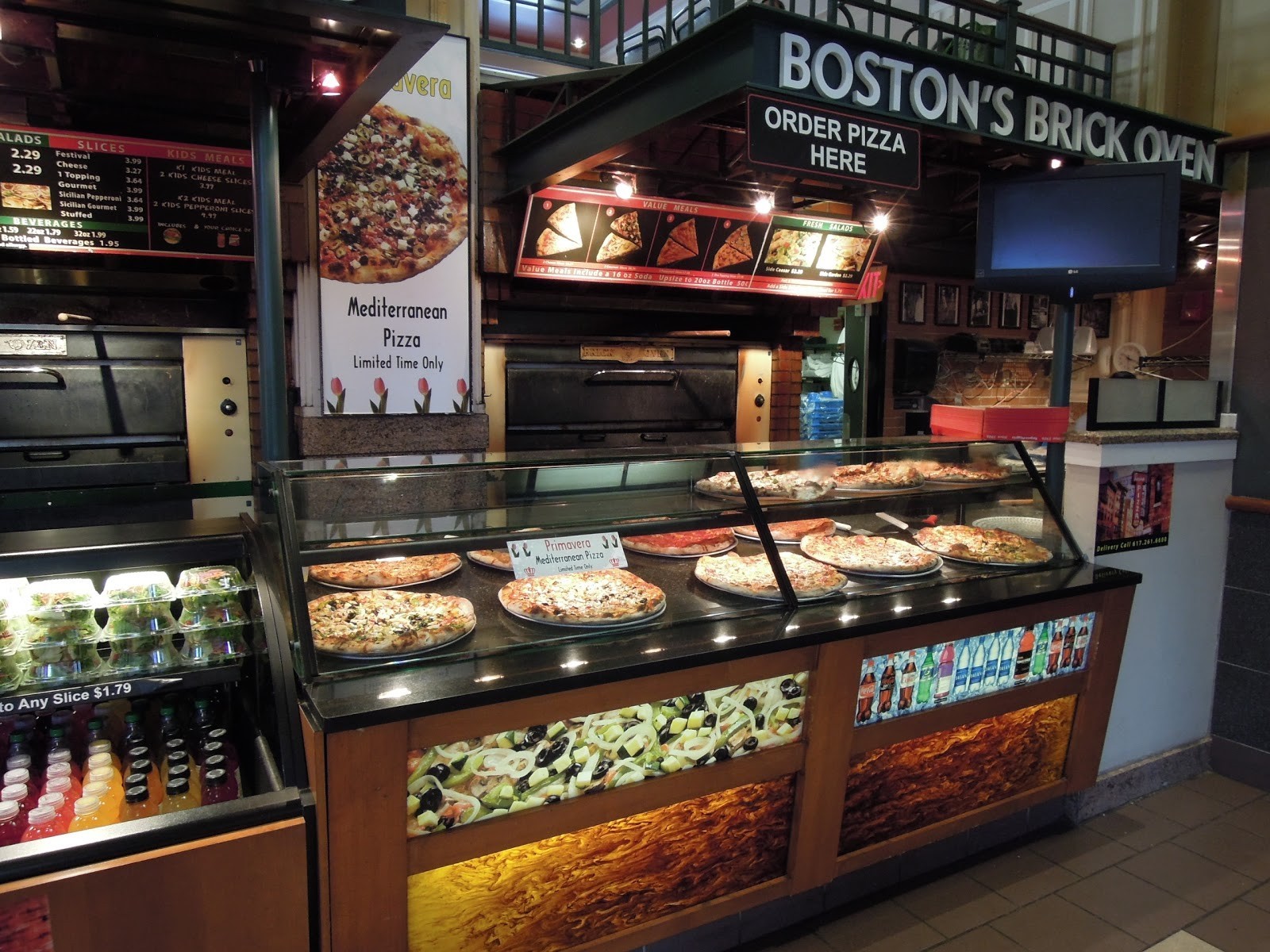 Regina Pizzeria | Boston Pizza